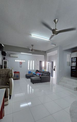 Freehold double storey landed house renovated and guarded at bukit ...