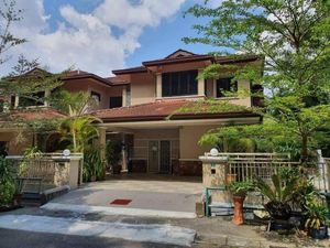 For Sale : 3.5 Storey Semi-D House at Meru Valley Golf Club Resort for ...