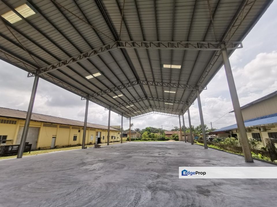 Kulai Kelapa Sawit Open Shade Factory Warehouse For Rent for Rental ...