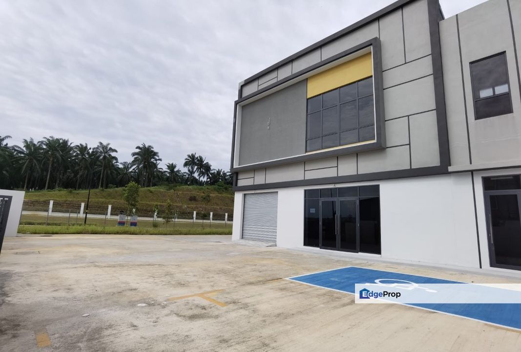 Corner Lot Semi-D Factory Eco Business Park V Puncak Alam for Sale @RM4 ...