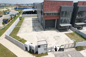 The Twin Factories Elmina Business Park Semi-D Corner Lot Factory for ...