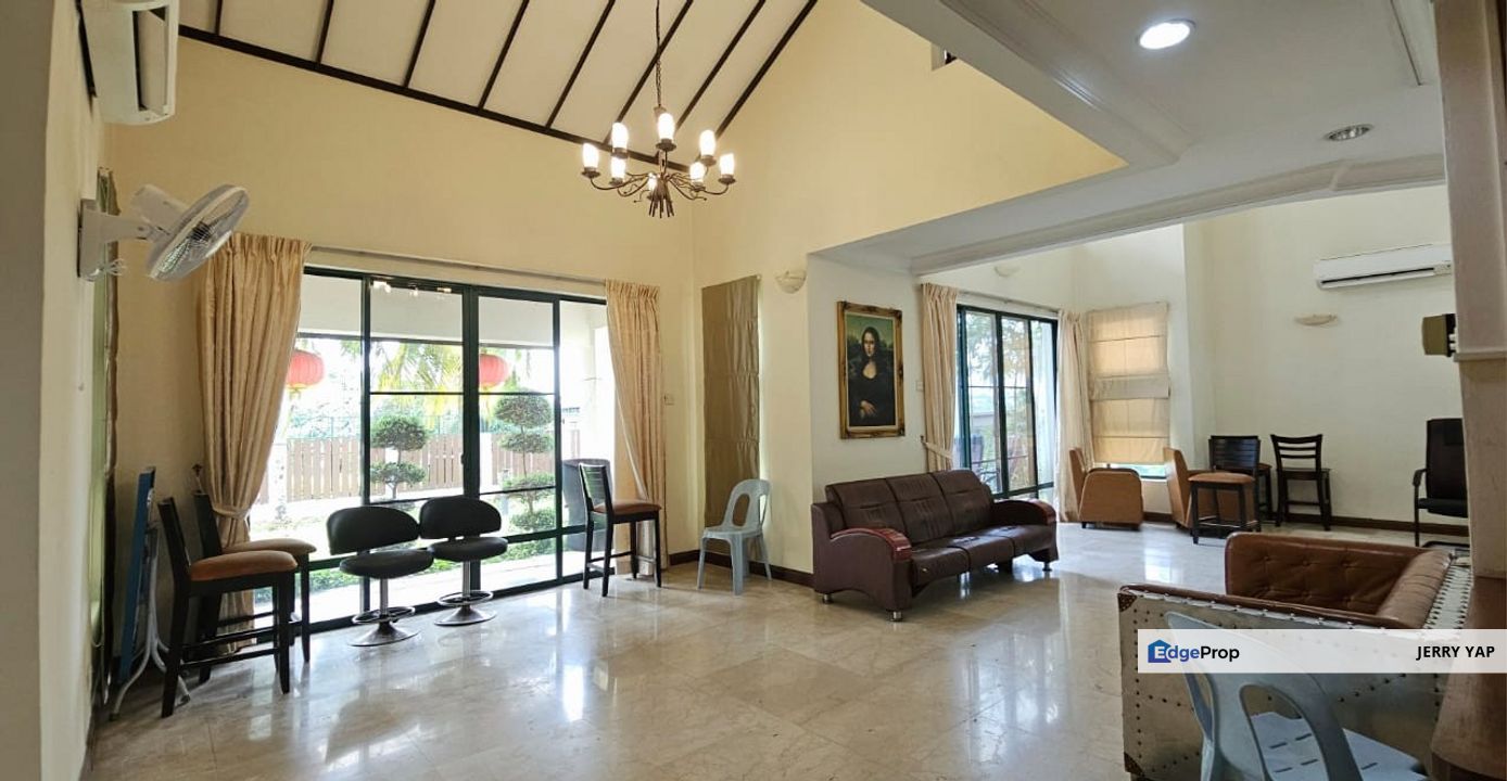 Taman Connaught 2.5 Storey Bungalow House For Rent Cheras for Rental ...