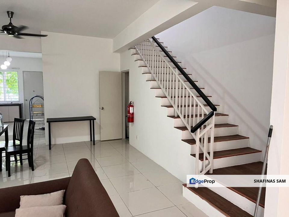 Rumah Sewa murah landed 2 tingkat Cybersouth CAsaview for Rental @RM1 ...