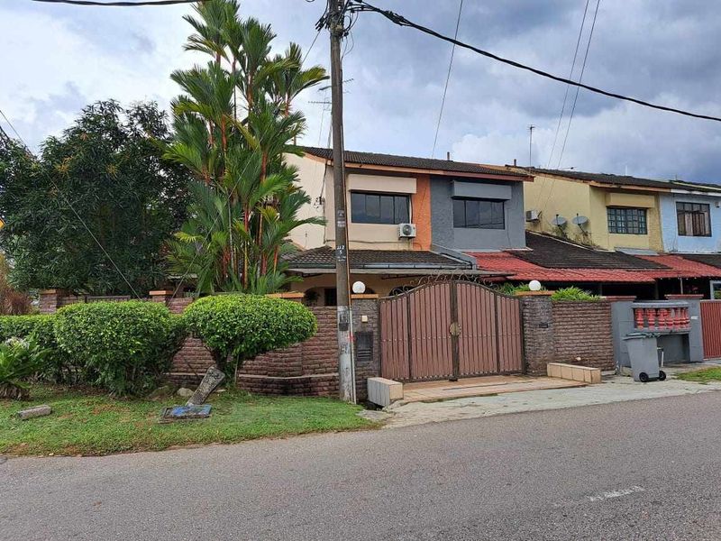 Bandar Baru Uda @ JB Renovated Double Storey Terrace House Cornerlot ...