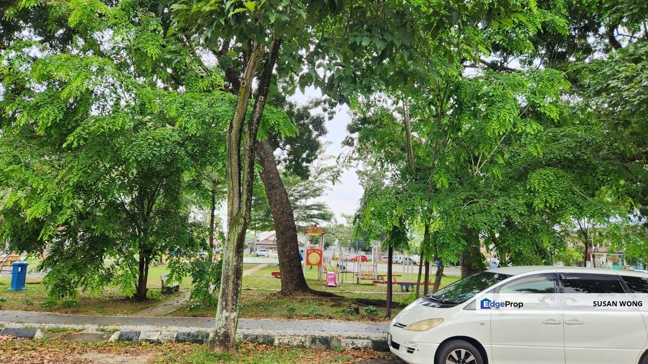 USJ 5, Subang Jaya Double Storey Terrace facing playground for Sale @RM1,000,000 By SUSAN WONG ...