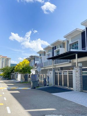 Austin Residence Taman Mount Austin Double Storey Terrace For Sale for ...