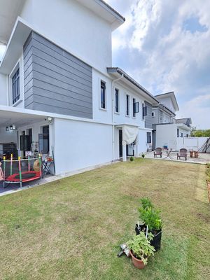 Double Storey Cluster Corner House in Glenmarie Johor For Sale for Sale ...