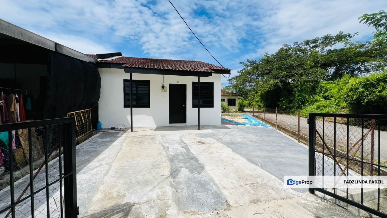 Corner Lot Luas dan Facing Open Di Taman Bemban Setia Untuk Dijual for ...