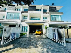 3 Storey Superlink House at Lagenda Waterfront For Sale for Sale @RM1 ...
