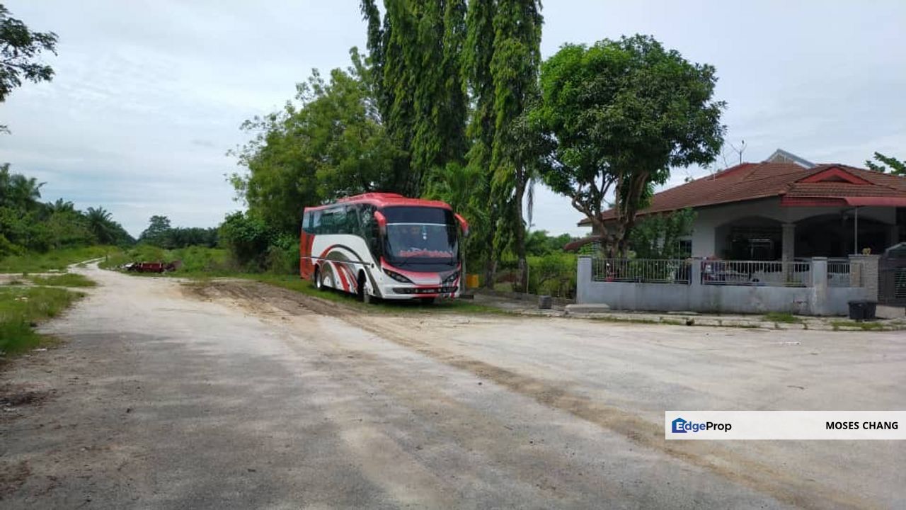 Agricultural Land in Batu 10 Mukim Telukm Bahru, Daerah Hilir Perak for ...