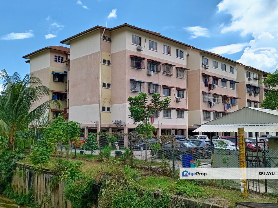 Pangsapuri Beringin Taman Tun Perak Rawang Greenery evironment for Sale ...