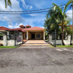 FOR SALE: Single Storey Semi Detached House Taman Paya Rumput Indah ...