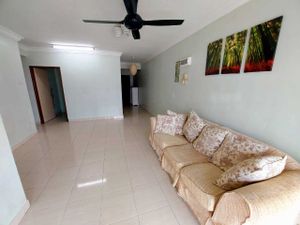 Serina Bay Jelutong 2 CAR PARK Key On Hand Can View Anytime for Sale ...