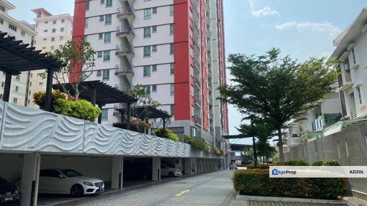 Duplex Penthouse Puri Tower CondoSaujana Puchong for Sale @RM700,000 By ...