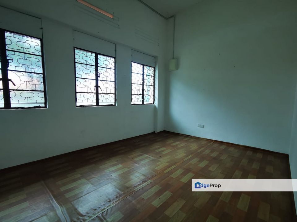 Jalan Lim Lean Teng double storey suitable for office and tuition ...