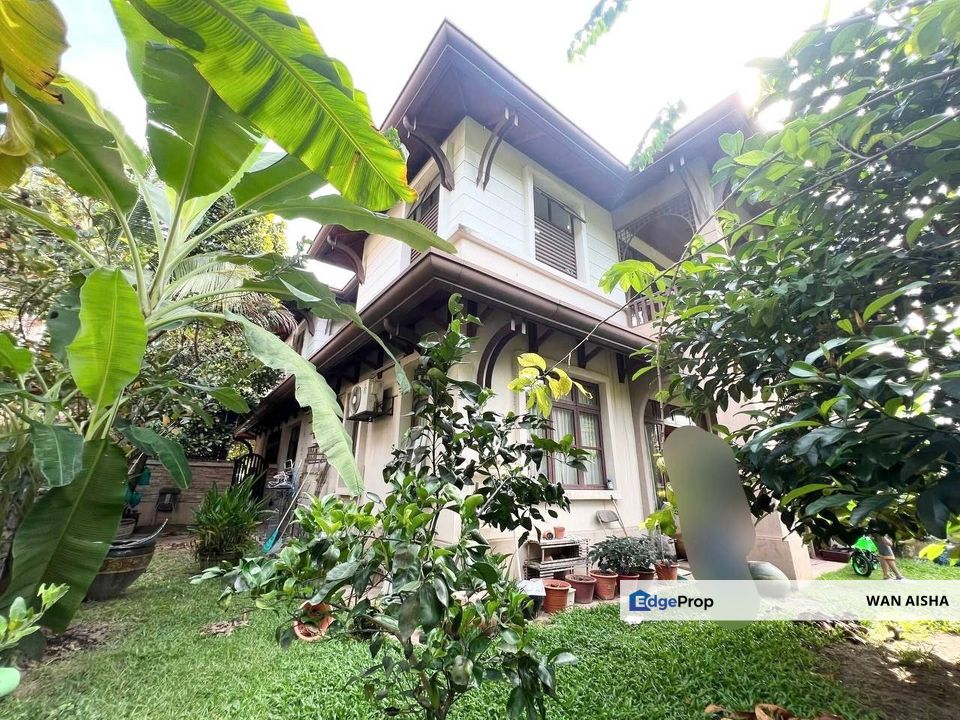 Double Storey Semi D Presint 14 Putrajaya Renovated I Spacious Land at ...