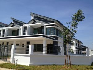 RM450K Landed House DENGKIL DENGKIL Freehold 22x80 Double Story for ...
