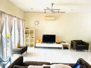 Double Storey Terrace Full Furnished Unit for Sale, Seri Sungai Long ...