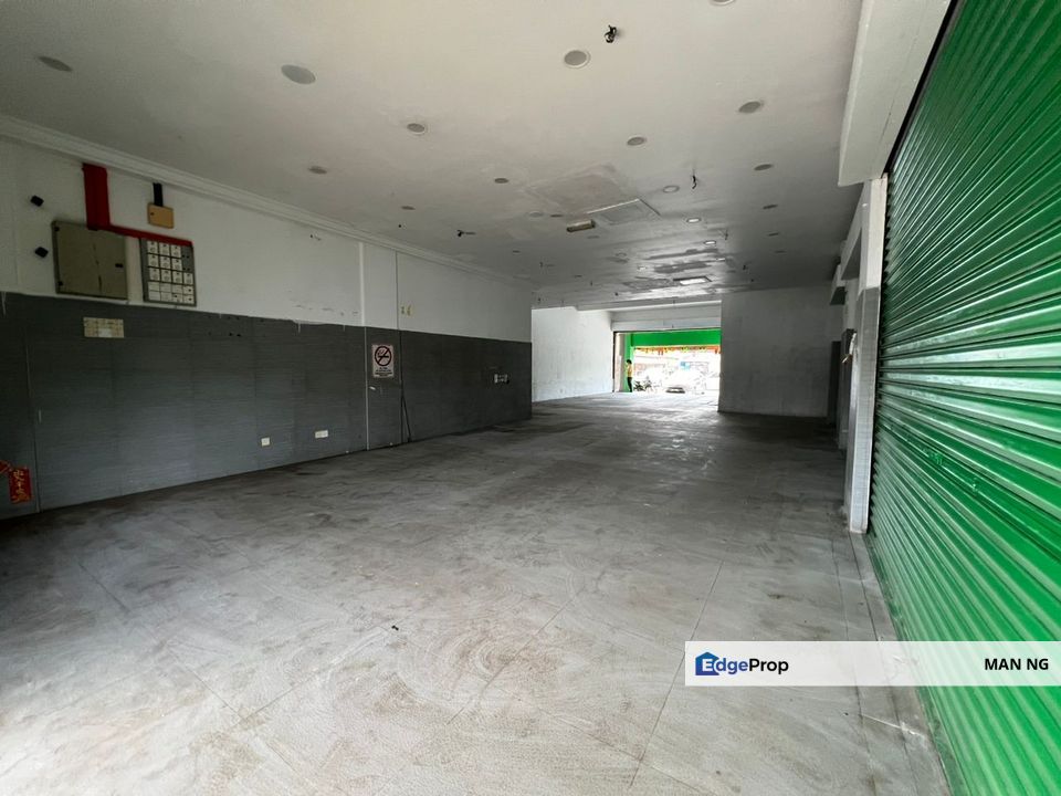 Kepong Taman Desa Jaya Corner Shop for Rental @RM8,800 By MAN NG | EdgeProp.my