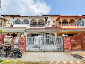 Double Storey Taman putra indah Serdang Raya Seri kembangan for Sale ...