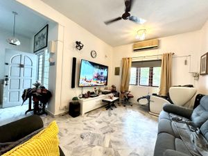 ( 22x75 ) Usj 2, Double Storey, Renovated, Freehold, good condition ...