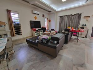 Freehold Partly Furnished CORNER 2 Stry Terrace House At Sungai Long ...