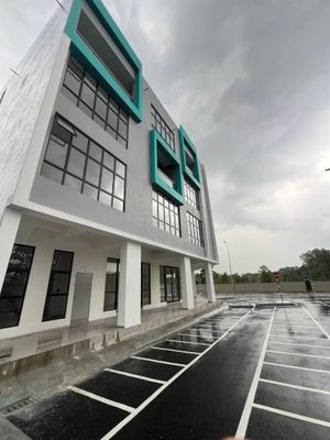 Bukit indah Indah Prime Brand New 3 Storey Shop Lot For Rent Nusa ...