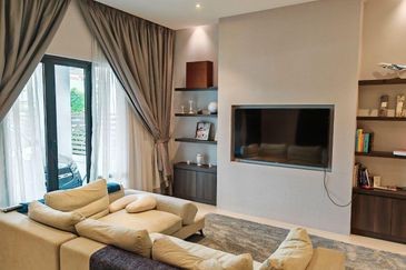 Public Bank founder Teh Hong Piow passes away, aged 92 | EdgeProp.my