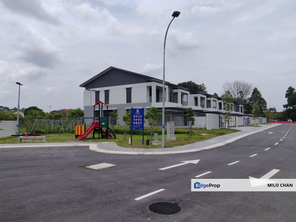 VILLA 22, BUKIT RIMAU DOUBLE STOREY SEMI-D 45X90 RM1.68M for Sale @RM1 ...