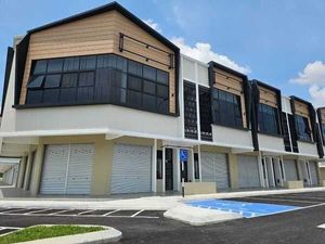 Senadi Square 2 Storey Corner Shoplot facing main road, Iskandar Puteri ...