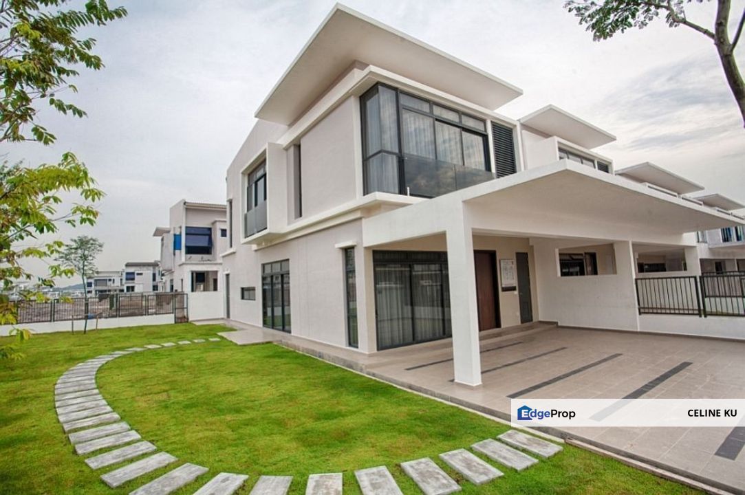 Corner Unit 2 Storey Landed House With FREE MOT for Sale @RM960,000 By ...