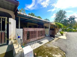 FOR SALE RENOVATED 1.5 Storey, Taman Mawar Rawang (Near LOTUS Rawang ...