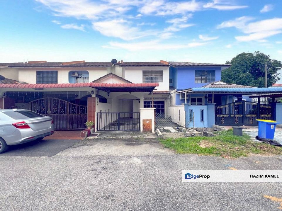 FOR SALE 2 Storey Terrace Jalan Cempaka Sari, Taman Cempaka Banting ...