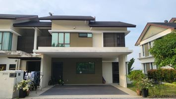 FREEHOLD 3-storey Twin Villa, Laman Alamanda KOTA SERIEMAS Golf Club ...