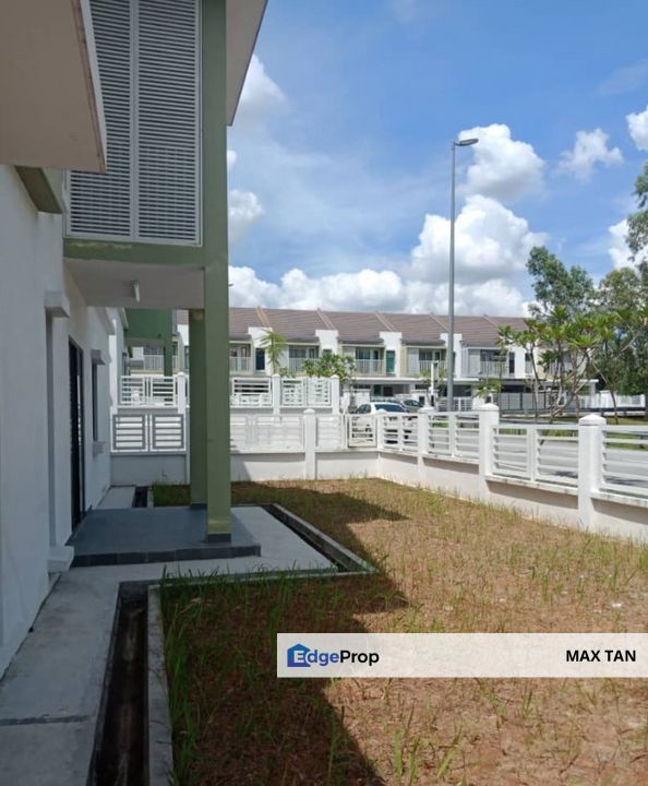 Corner Lot Abadi Heights with Huge Land for Sale @RM950,000 By MAX TAN ...