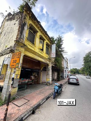 Jalan Raya Timur nearby KTM Stesen Double Storey Shoplot for Sale @RM1 ...