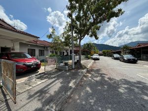Ipoh meru perdana renovated single storey house for rent for Rental ...