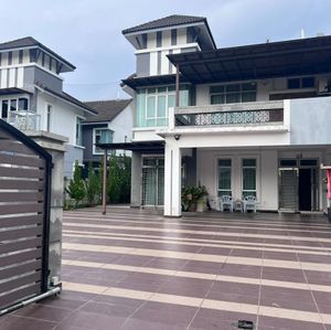 Bandar Putra Kulai Gate C Palm Villa Double Storey Semi Detached House ...