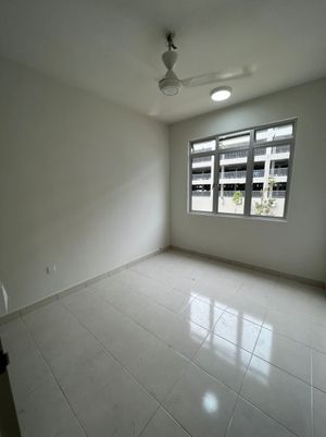 Harmoni 1 @ Putra Hight Apartment Low FLoor, 2 Carparks, Low ...