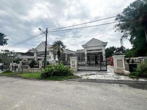 Meru Valley Golf Resort | Double Storey Bungalow House | 10 Bedroom 7 ...