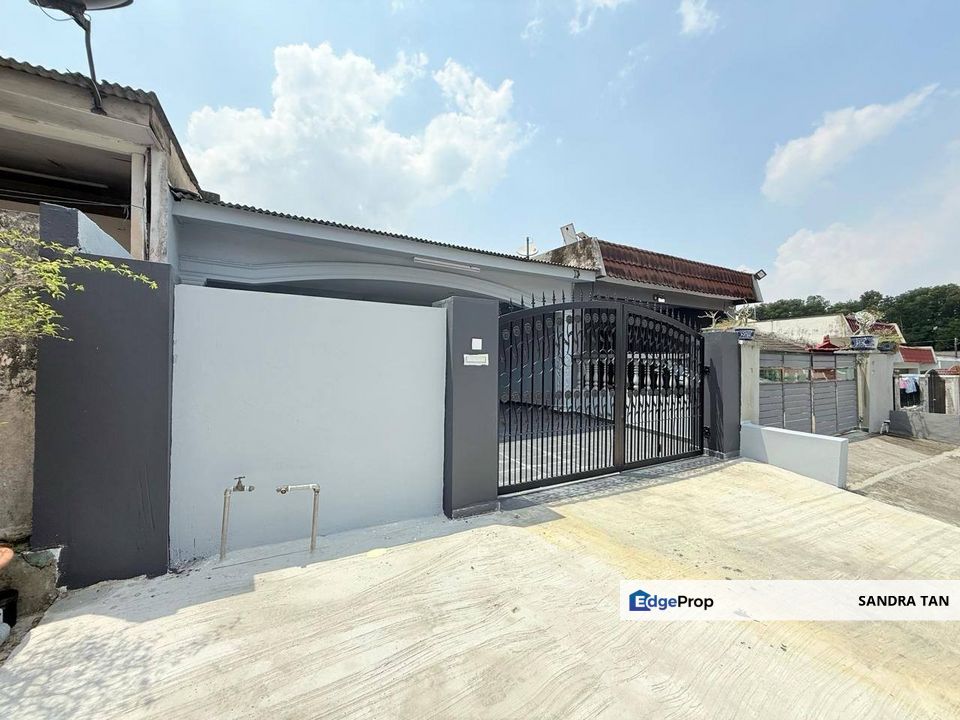 Ungku Tun Aminah 15 Jalan Pahlawan 15 Single Storey Terrace for Sale ...