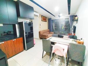 Full loan with good condition full furnished unit in ARC, matured ...