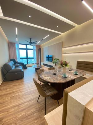 Hot buy big build up 3 bedrooms unit in paradigm residence, downstairs ...