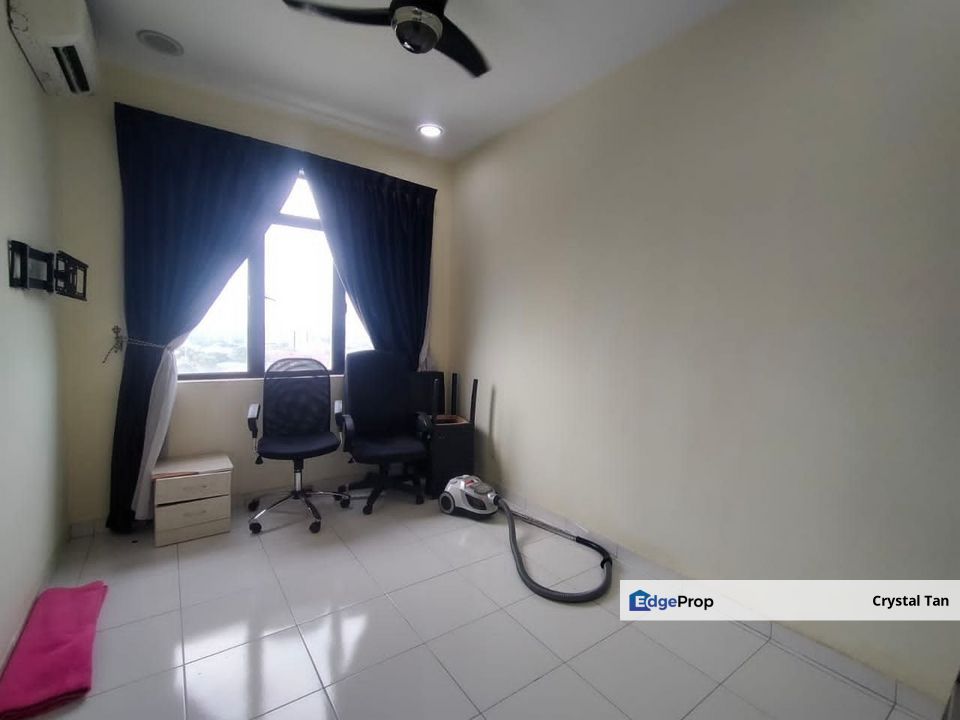 🍀 靠近新加坡 - 马来西亚 Jb Town 地区行程 15 分钟到达CIQ CUSTOM 🍀 🍀Near the Singapore ...