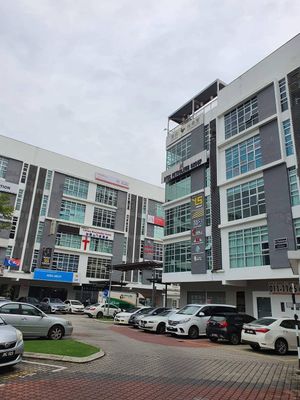 Mount Austin , Austin Perdana , V Square Austin , Ground Floor unit ...