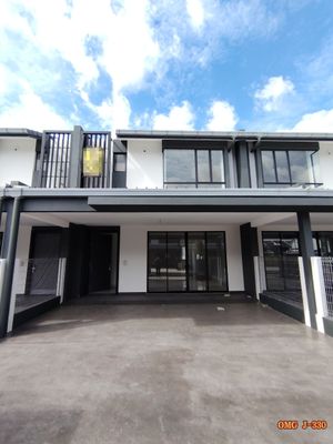 Nadira Bandar Bukit Raja Double Storey House For Sale for Sale @RM930 ...