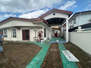 Taman mesra Klang 2 Storey Semi D Renovated Extended house for sales ...