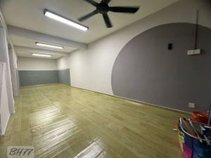 Fully renovated Double storey Taman Seri Muda Seksyen 25 Shah Alam for ...