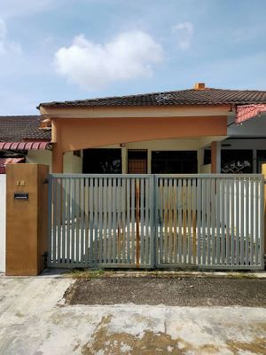 Johor Bahru Taman Daya Jalan Pinang 3x Single Storey terrace House ...