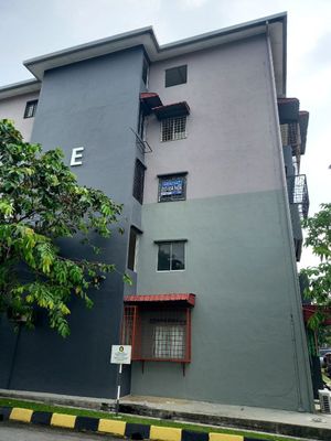 Putra Indah Apartment For Sale, Near MRT Taman Equine, Large unit ...